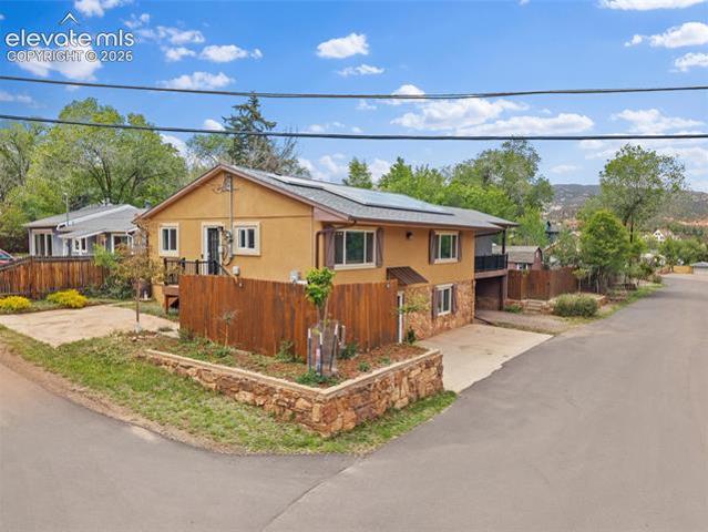 208 Oak Place
