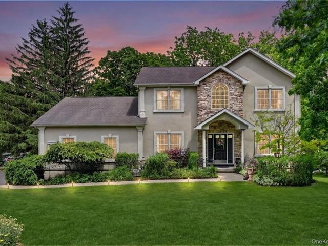 208 Oakland Ave, Monroe, NY 10950
