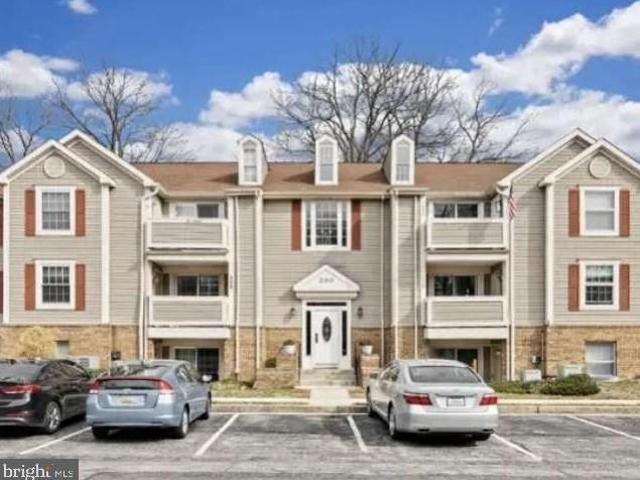 208 Long Cove Ln #E, Essex, MD 21221