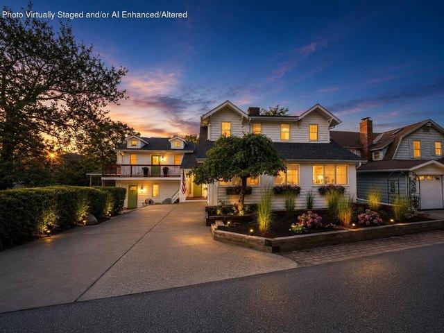 208 Lake Shore Dr, Michigan City, IN 46360