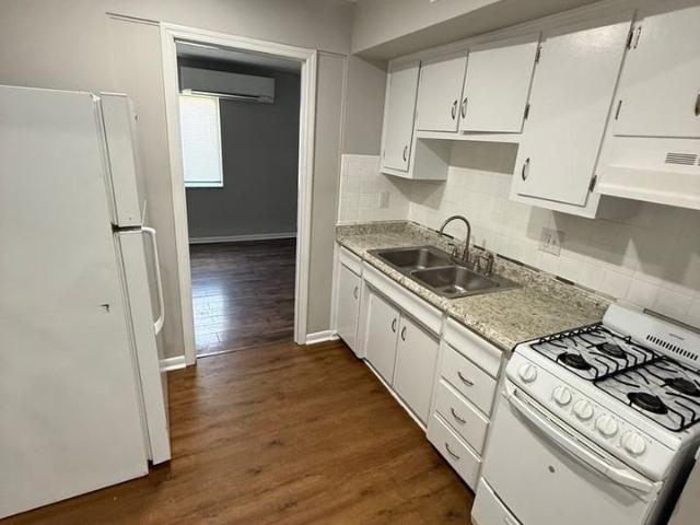 208 Lakeshore Drive 1 Bedroom Apartment for Rent at 208 Lakeshore Dr, Lexington, KY 40502