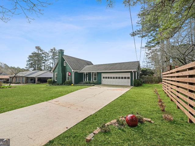 208 Larcom Lane