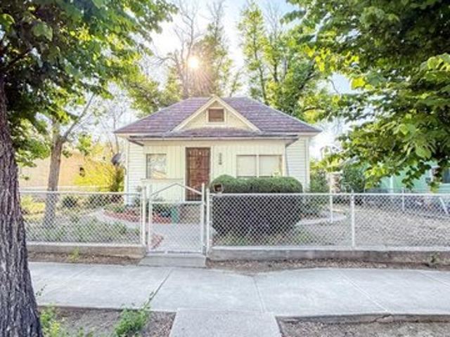 208 Lewis Ave, La Junta, CO 81050