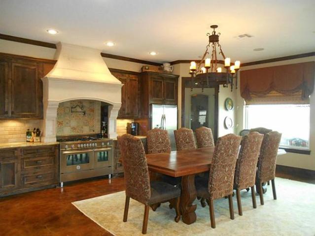 208 LEGENDS WAY for sale in El Campo, Texas