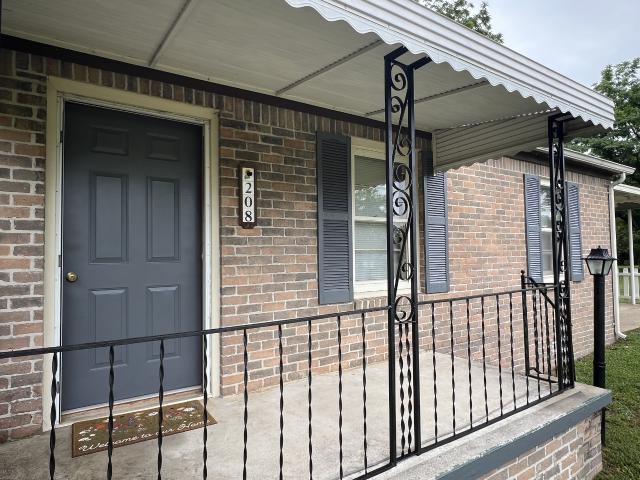 208 Lillian St