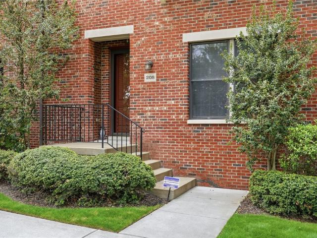 208 Linehan Pl