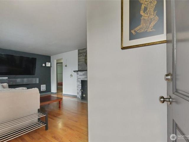 208 M St SE, Auburn, WA 98002
