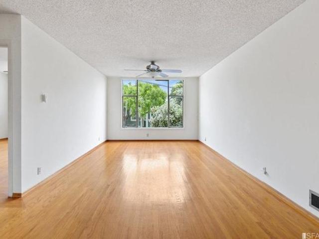 208 Moultrie St, San Francisco, CA 94110