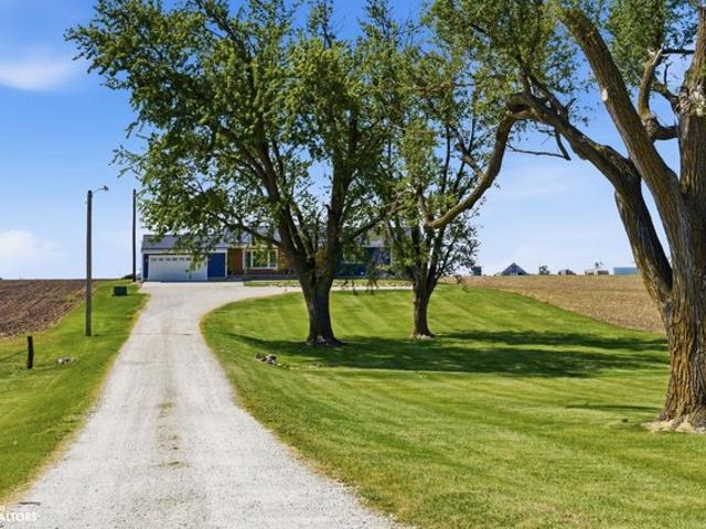 208 Main St, Martinsburg, IA 52568