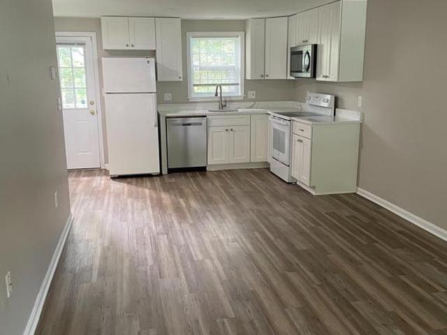 208 Maple Street # 204