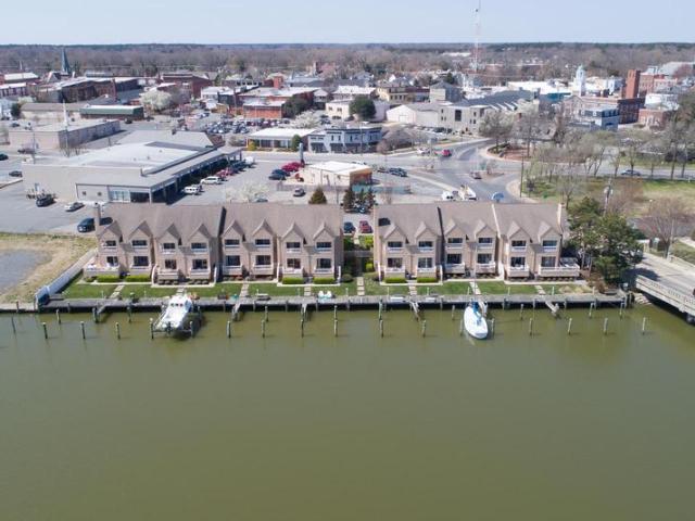 208 Market Square # 10B