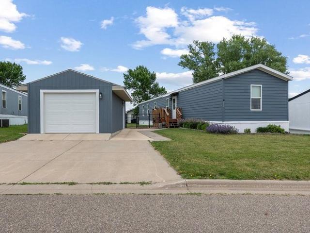 208 Mercury St, Pierre, SD 57501