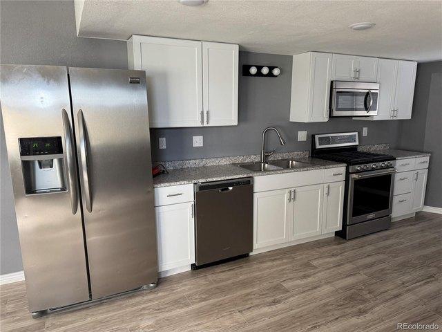 208 Mesa Verde St, Golden, CO 80401