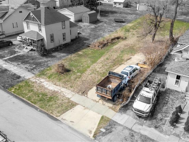 208 N 6th Street