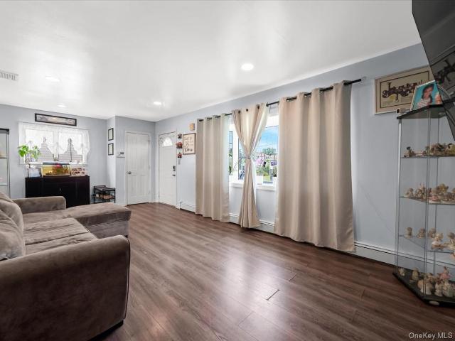 208 N 3rd Street