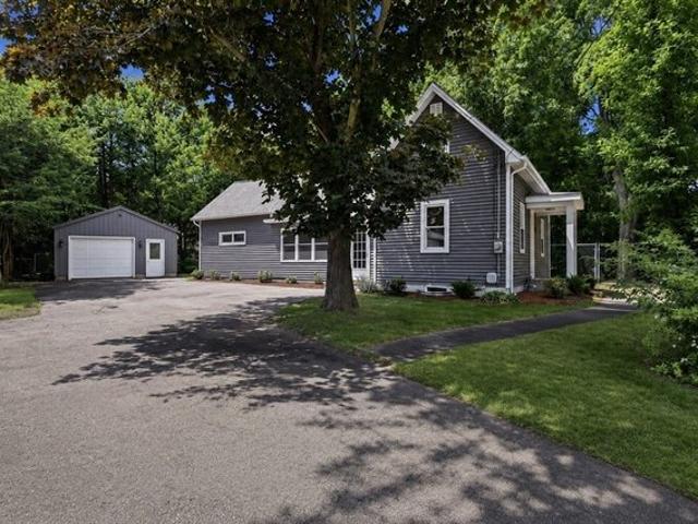 208 N Elm St, Northampton, MA 01060