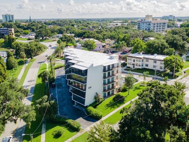 208 N Lake Howard Dr, Unit 104, Winter Haven, FL 33881 | MLS #P4938