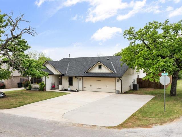 208 N Oak Ln, Tolar, TX 76476 | MLS #21227 | Compass
