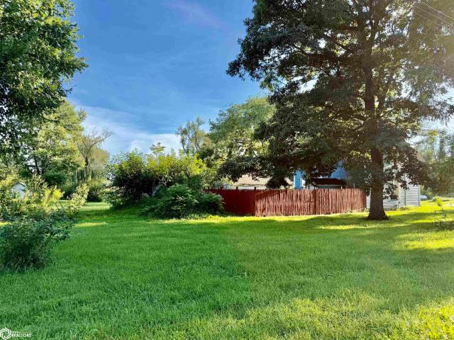 208 N Old Highway