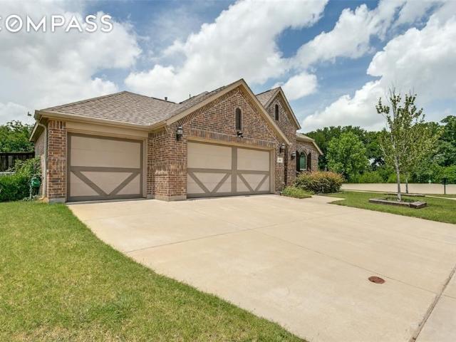 208 Northern Star Ct, Little Elm, TX