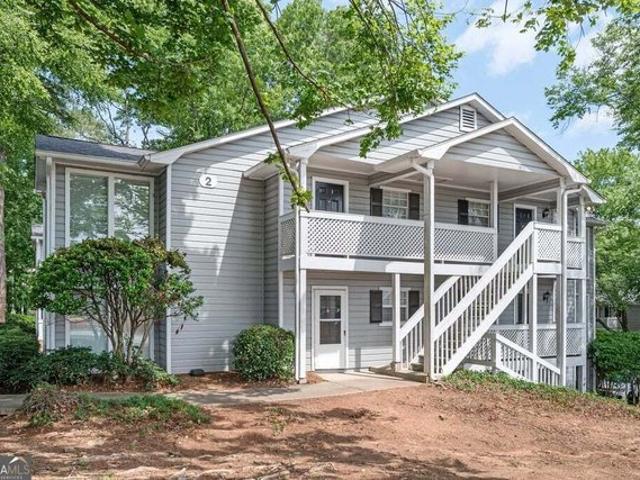 208 Natchez Trc, Sandy Springs, GA 30350