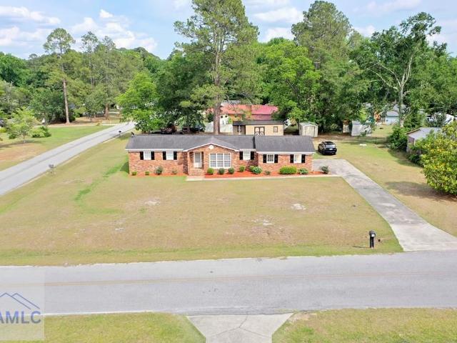 208 Nesmith Way