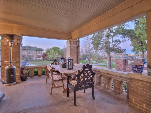 208 NW 19th Street