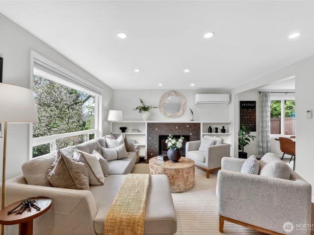208 NW 43rd Street