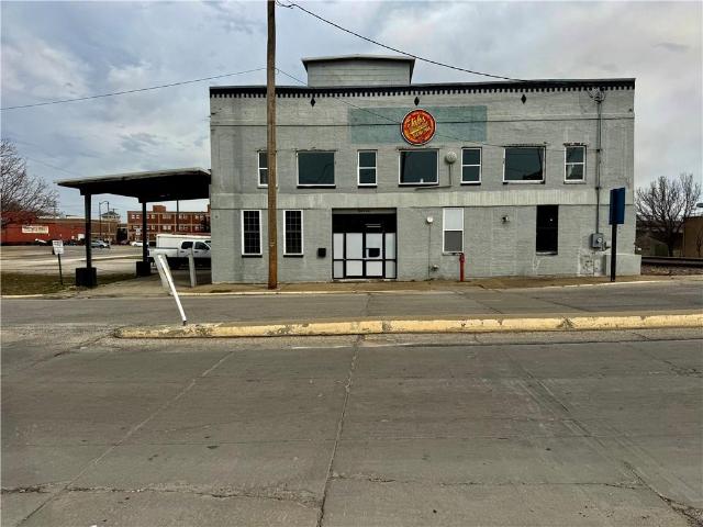 208 S 4th Street W