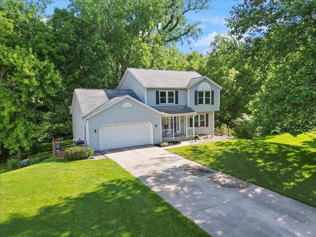 208 S East Ridge Drive North