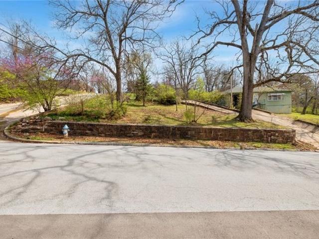 208 S Locust Ave Lot PT39, Fayetteville, AR 72701