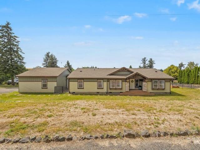 208 S Railroad Ave, Uniontown, WA 99179