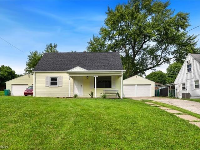 208 S Roanoke Ave, Youngstown, OH 44515