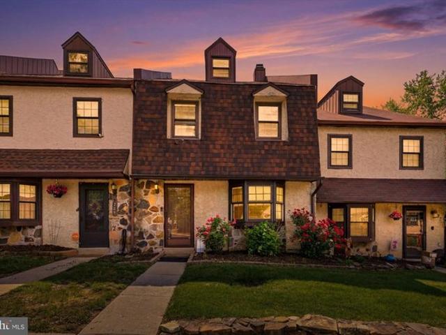 208 Smallwood Ct Unit 208, West Chester, PA 19380