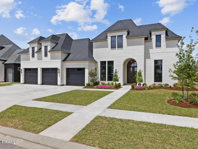 208 Sabal Bend Dr, Youngsville, LA 70592