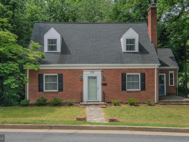 208 Salem Ave, Front Royal, VA 22630