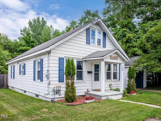 208 Sanford St, Glens Falls, NY 12801