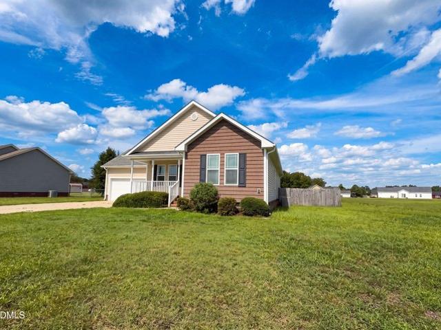 208 Settlers Pointe Dr, Pikeville, NC 27863