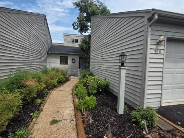 208 Shaker Lane
