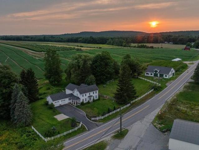 208 Silver Lake Rd, Hollis, NH 03049