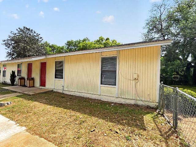 208 Squirrel Haven Rd, Unit A, Mary Esther, FL 32569 | MLS #1001 | Compass
