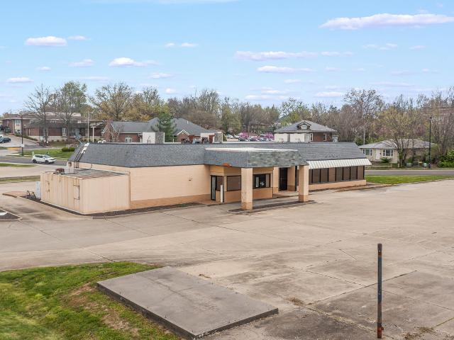 208 st louis ave