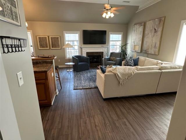 208 Suite 303 Chippewa Drive