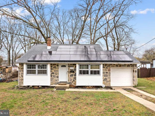208 Sussex Dr, Lindenwold, NJ 08021 | MLS #NJCD2114 | Compass