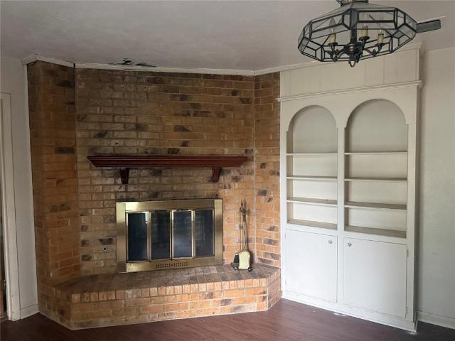 208 SW 4th Street