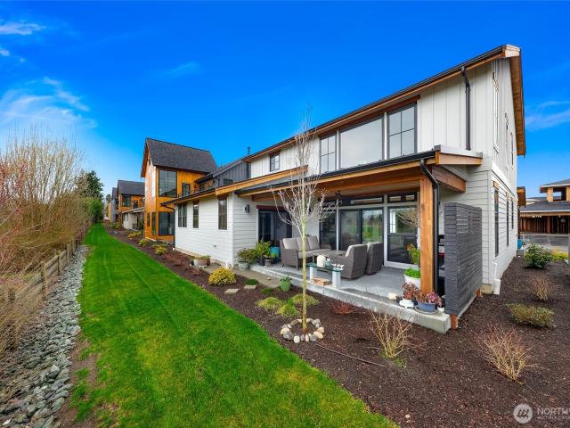 208 Pebblebrook Dr, Lynden, WA 98264 | MLS #2451