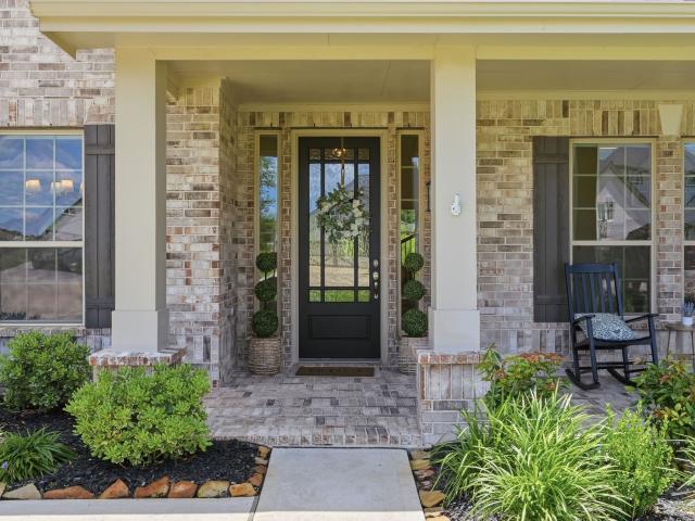 208 Peninsula Point Drive