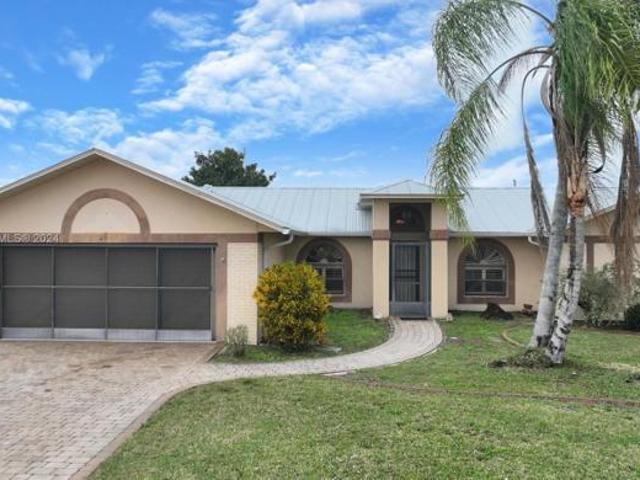 208 Plainfield, Lehigh Acres, FL 33936