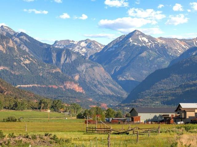 208 Redcliff Dr, Ridgway, CO 81432