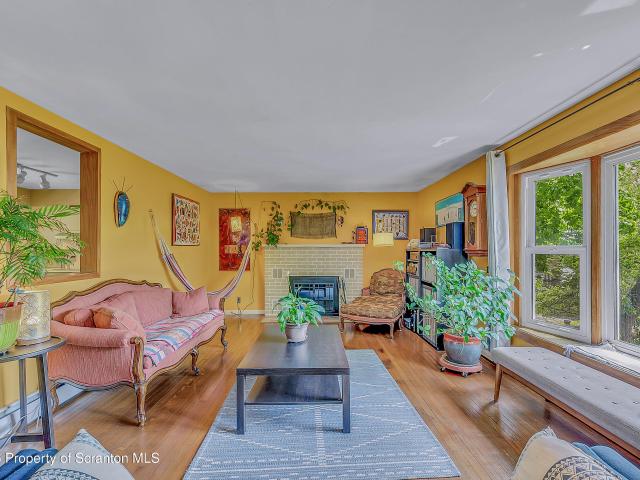 208 Ridge Street